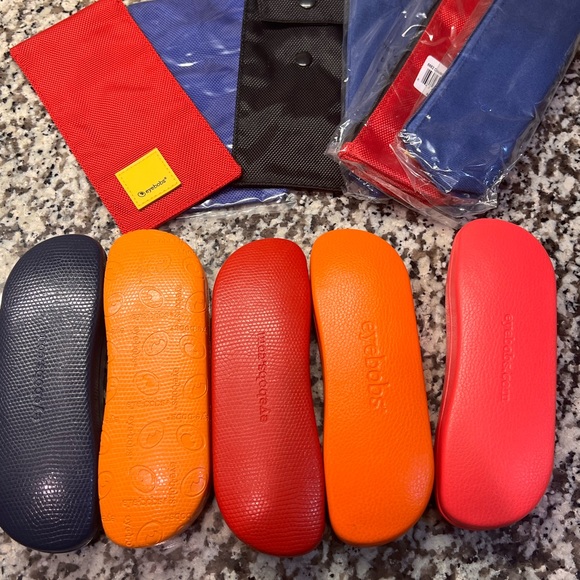 eyebobs | Accessories | Nwot Eyeglass Cases By Eyebobs But Hold Most ...